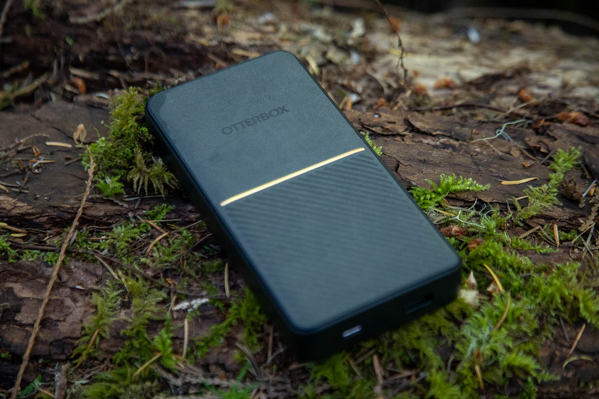 Otterbox 20,000 mAh Fast Charge Power Bank - Pack and Trail